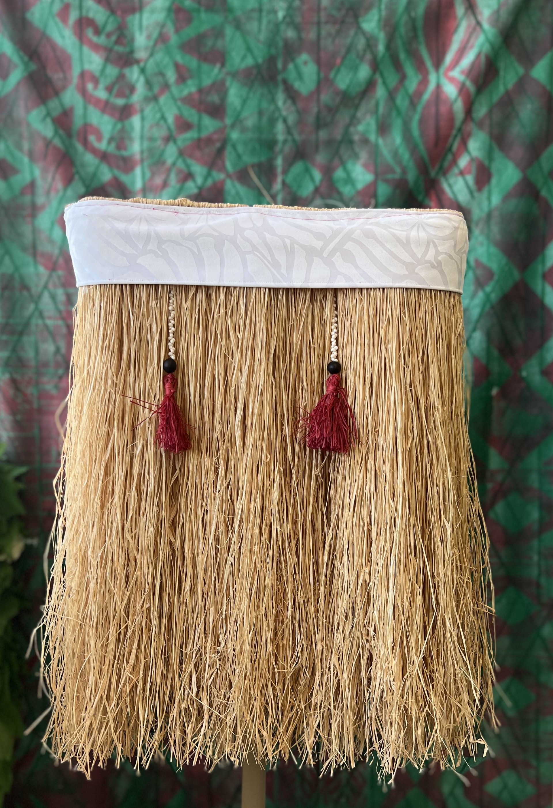 Raffia Cook Islands Costume Making with Morgan Hogg and Benny Akuila ...